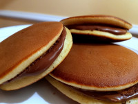 Come fare i pancake Dorayaki i pancakes giapponesi di Doraemon - Leichic.it